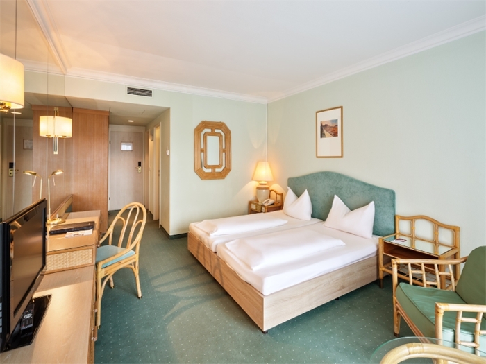 Eventhotel Pyramide, Tagungshotel in Vösendorf - Tagungshotels-online.de